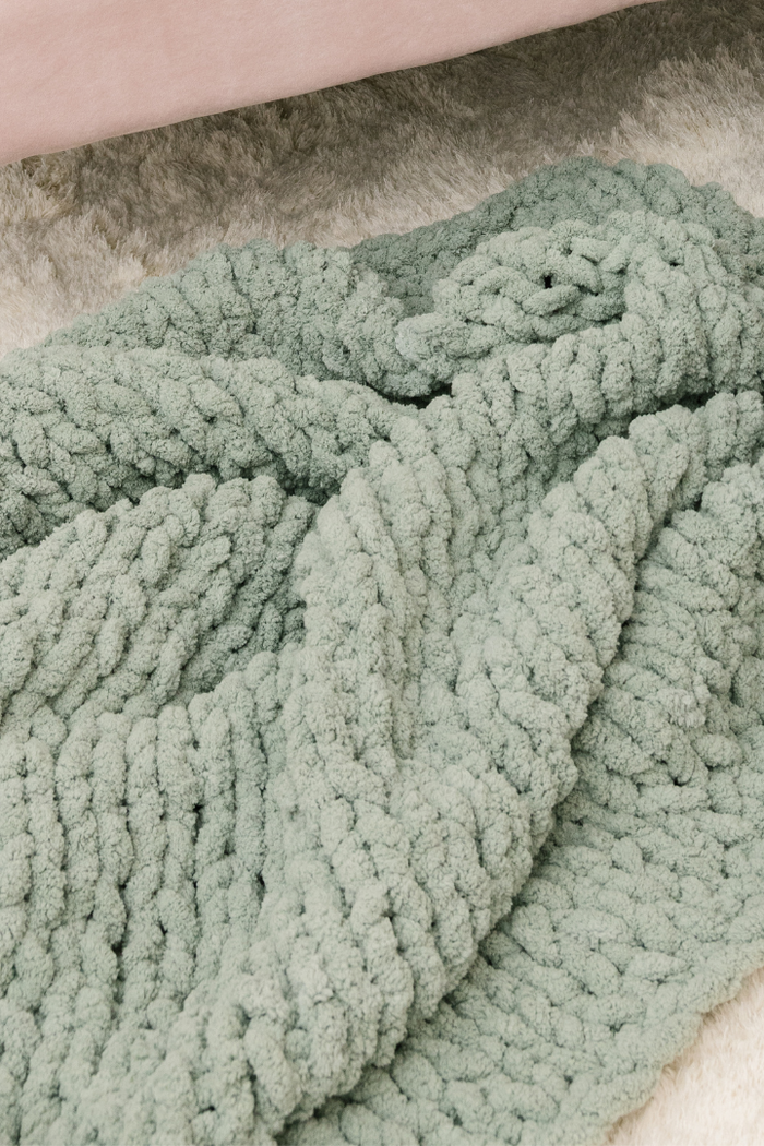DIY Chunky Blanket & Cushion Knit Kits - How To DIY Your Own – Having A ...
